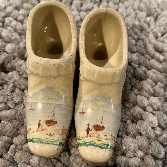 Other | Vintage Pair Of Miniature Dutch Shoes Hand Painted Design ...